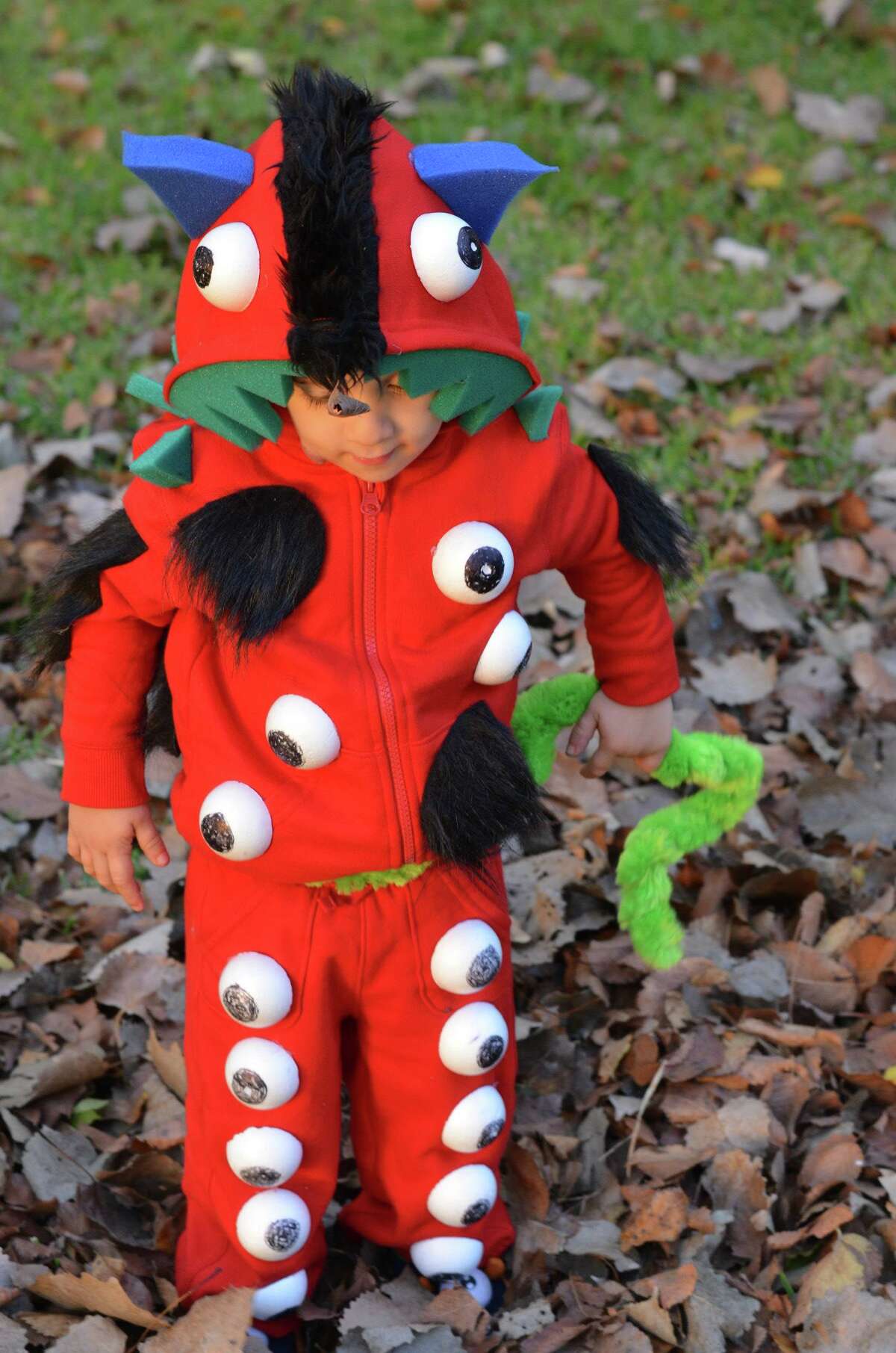 How To Make An Epic No sew Monster Costume How To Make An Epic No sew Monster Costume