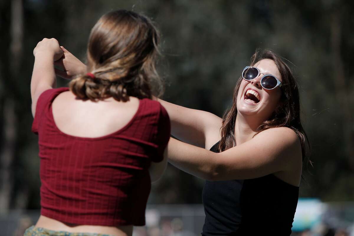 Cake lead singer John McCrea offers charged commentary at Hardly ...