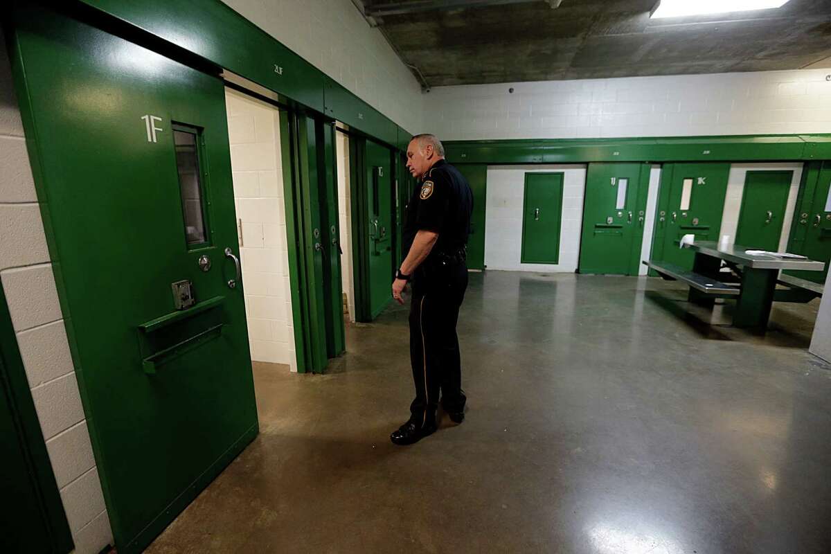 Baylor moves aspiring psychiatrists into new classroom: Harris County Jail