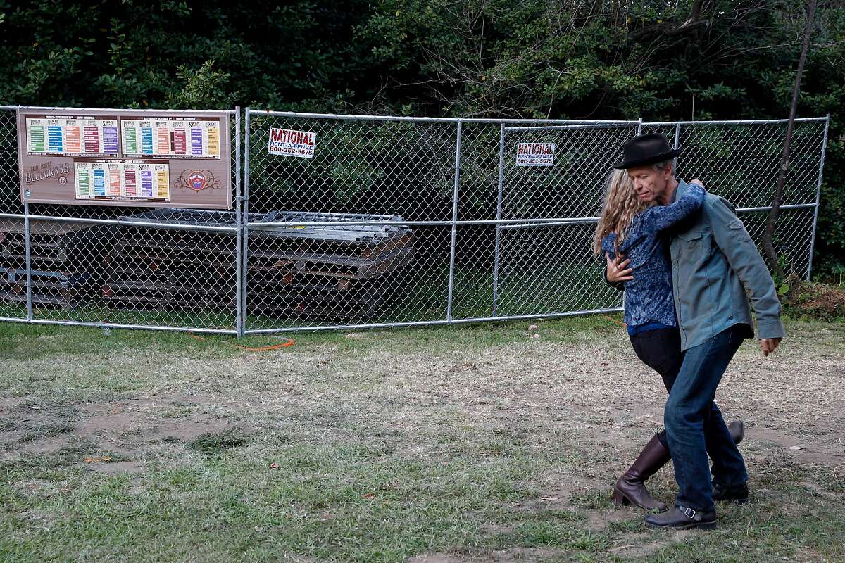 Cake lead singer John McCrea offers charged commentary at Hardly ...