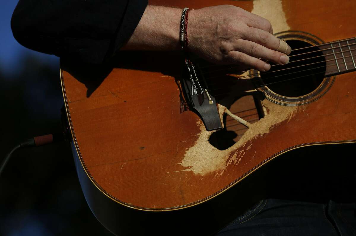 Cake lead singer John McCrea offers charged commentary at Hardly ...