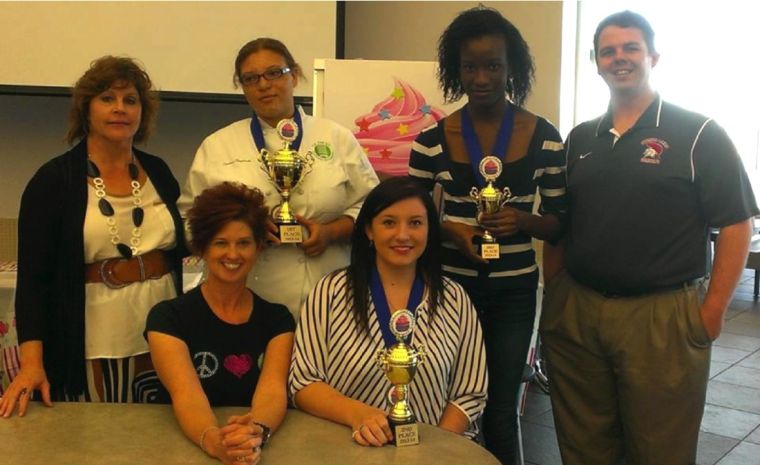 Students sweep top three spots in Cupcake Battle