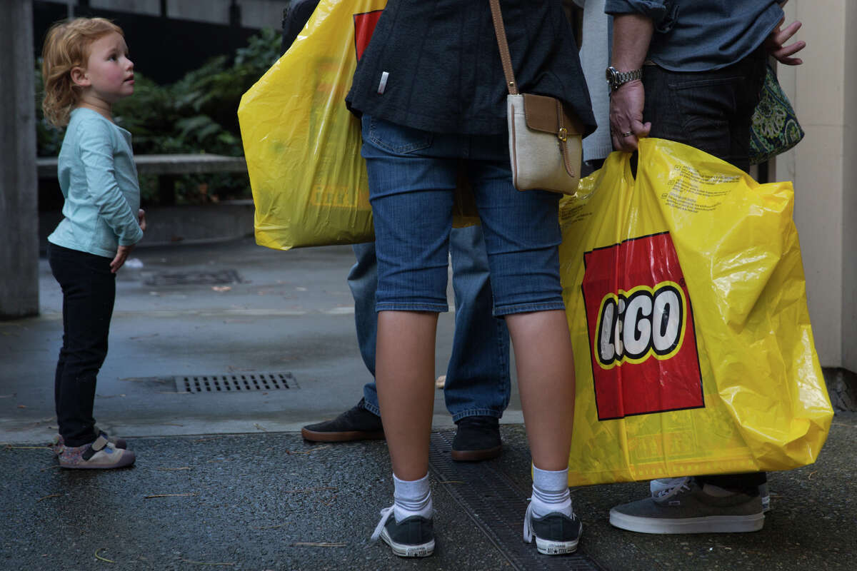 LEGO convention BrickCon goes virtual this weekend