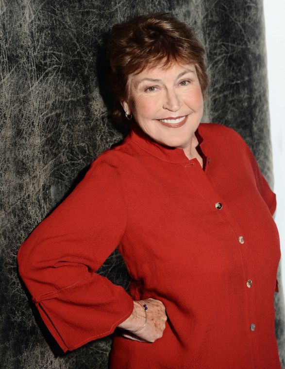 Helen Reddy performs first show of 2014 at Hobby Center