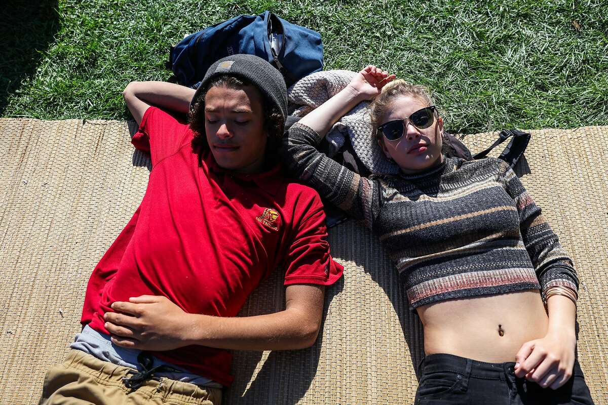 Cake lead singer John McCrea offers charged commentary at Hardly ...