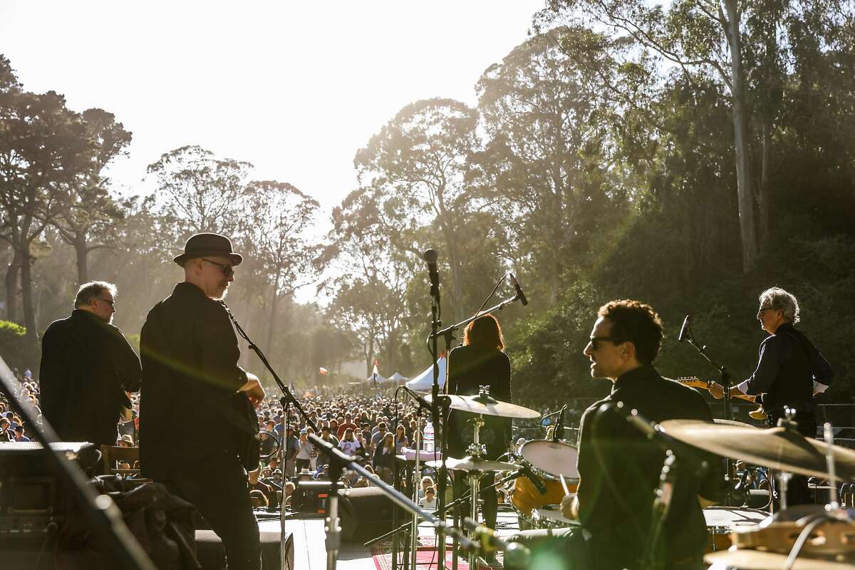 Cake lead singer John McCrea offers charged commentary at Hardly ...