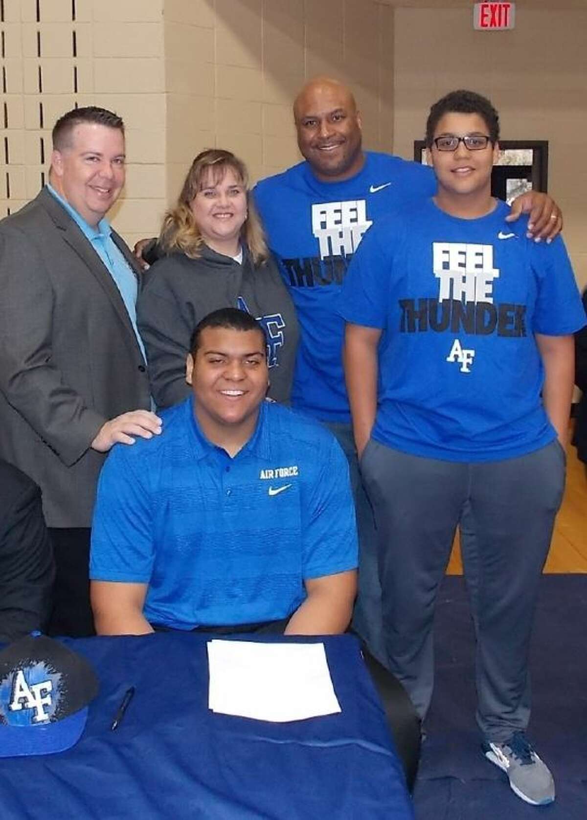 FBISD football players celebrate signing day