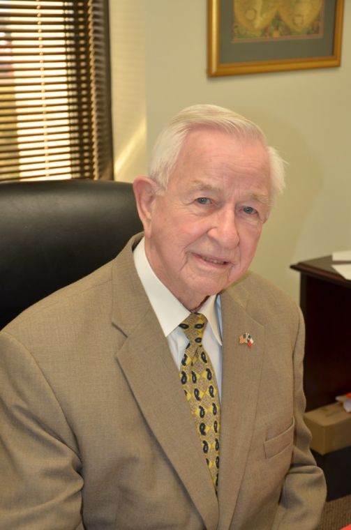 Pearland Mayor Tom Reid seeks re-election