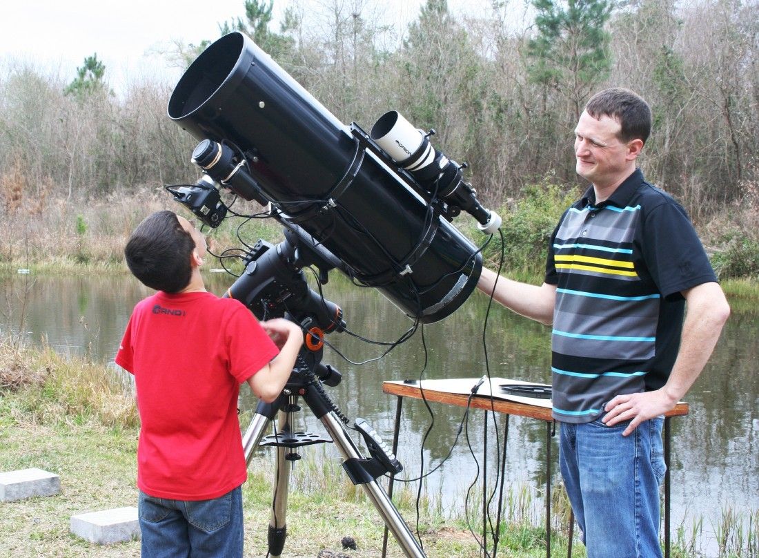 Cleveland astronomer has stars in his eyes