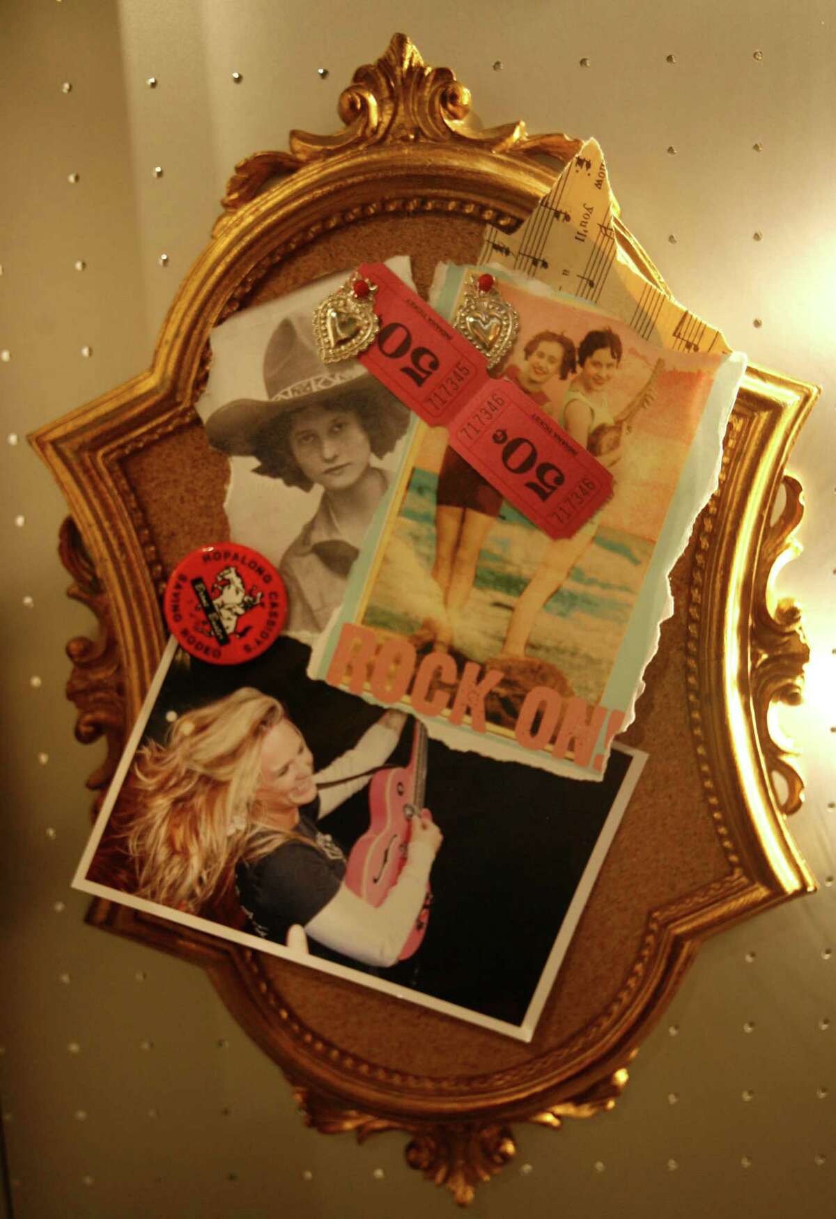 Gypsy queens Amie and Jolie Sikes share love of junk in new book