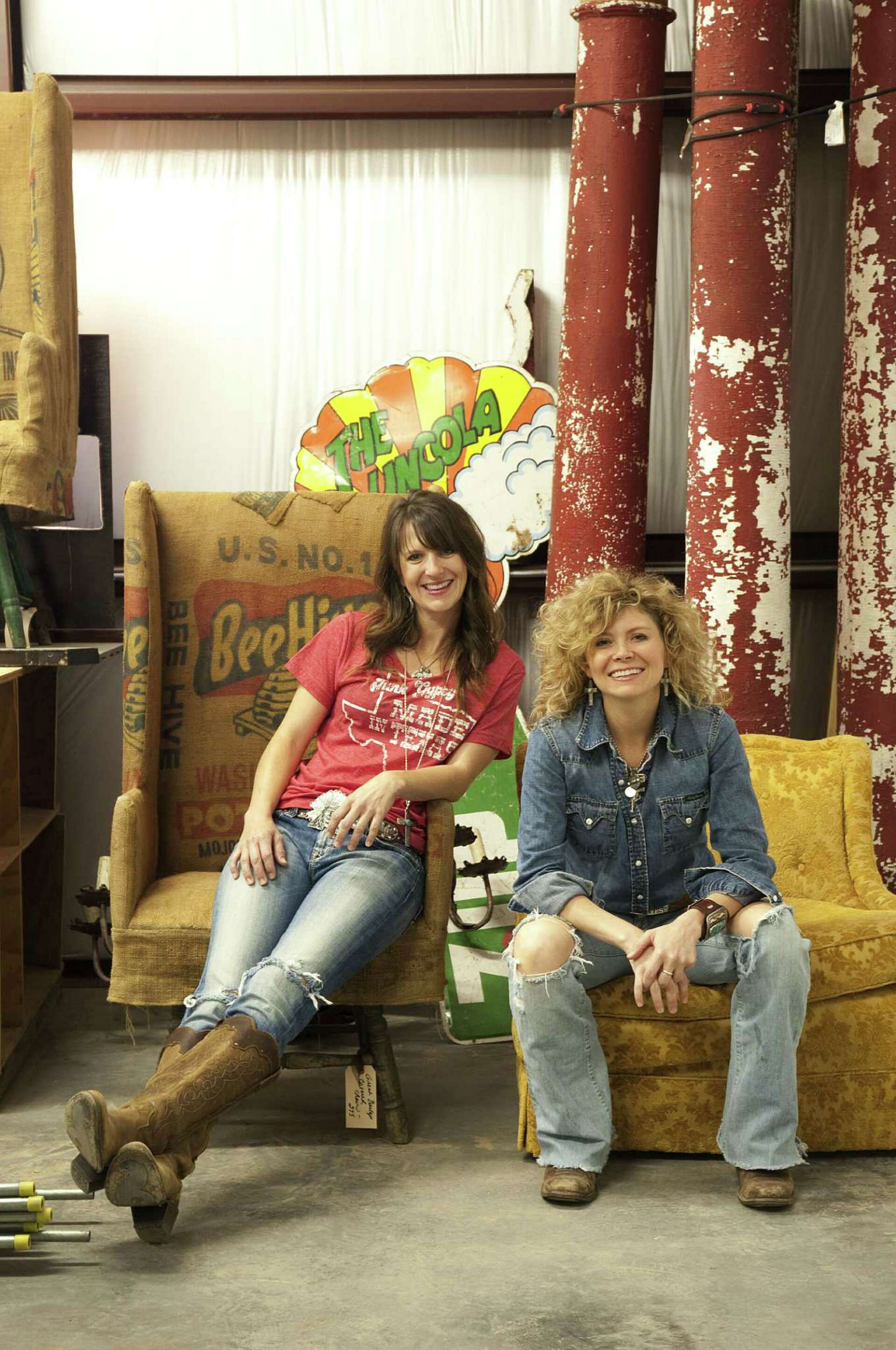 Gypsy queens Amie and Jolie Sikes share love of junk in new book