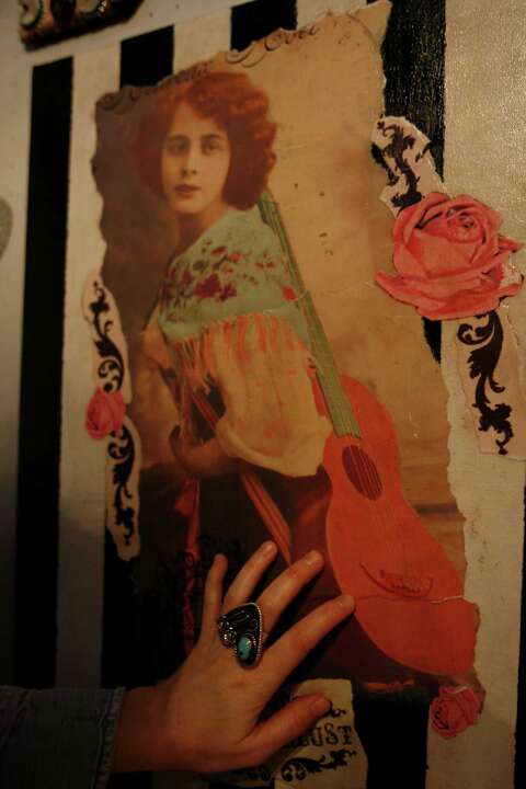 Gypsy queens Amie and Jolie Sikes share love of junk in new book