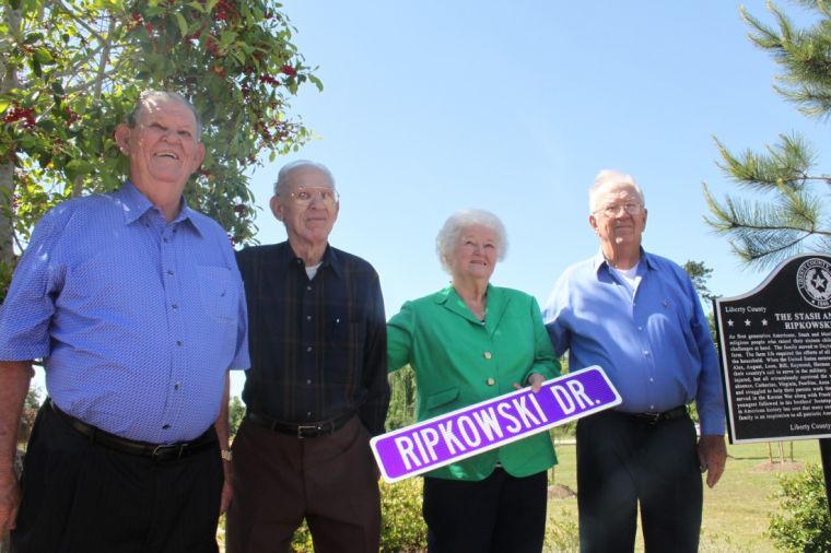 Historical marker dedicated to patriotic Dayton family