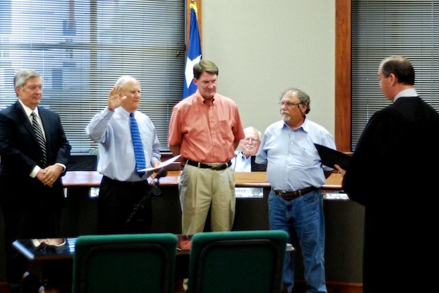 Liberty mayor, council members take their oaths of office