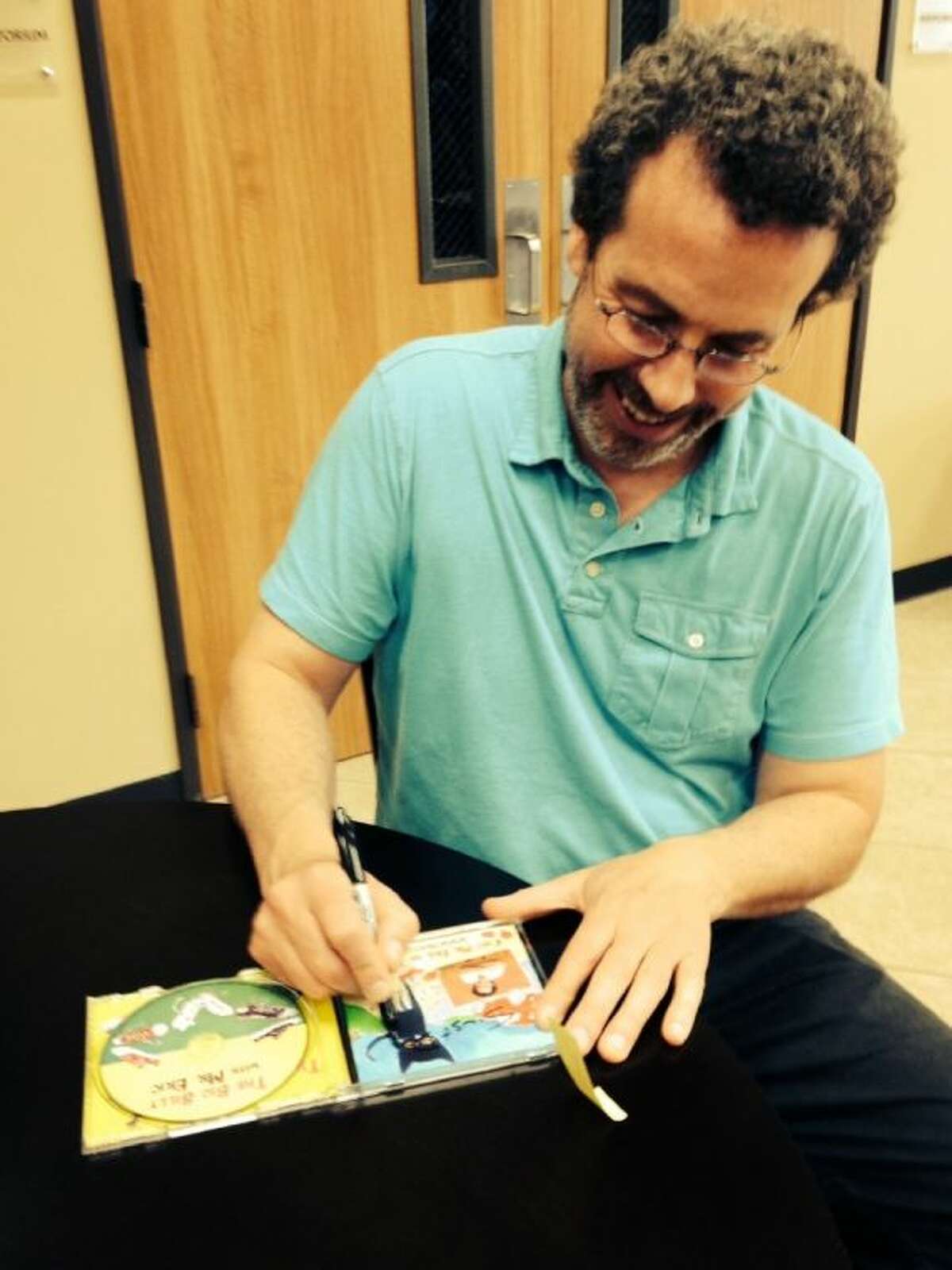 Best-selling author visits Cleveland educators