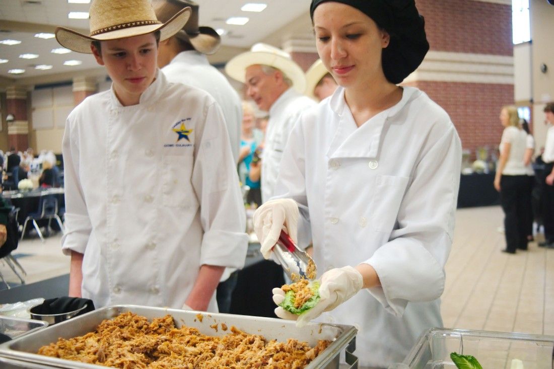 CCISD students take guests on culinary road trip
