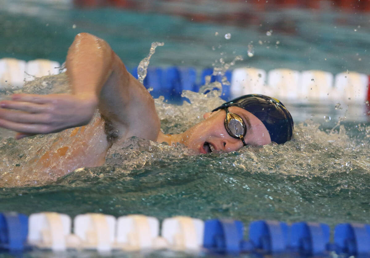 Cinco Ranch boys aim for regional swimming three-peat