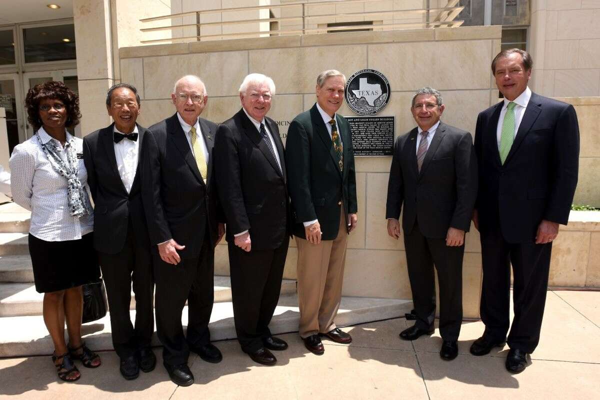 Baylor College of Medicine's Roy and Lillie Cullen Building dedicated ...