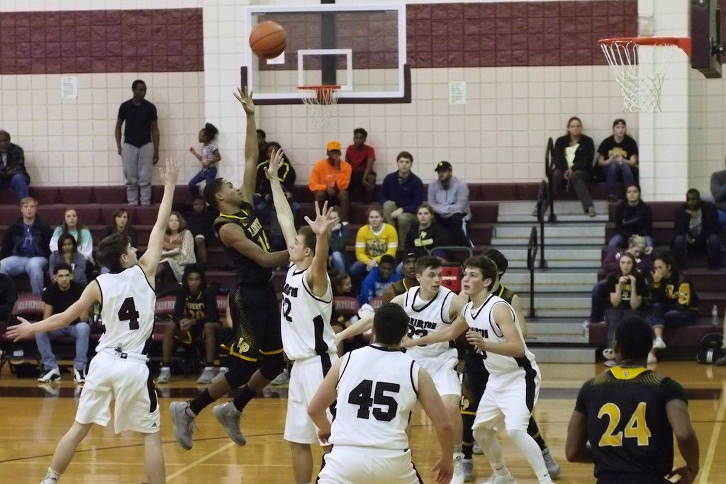 Liberty Panthers win in overtime at Tarkington, 62-60