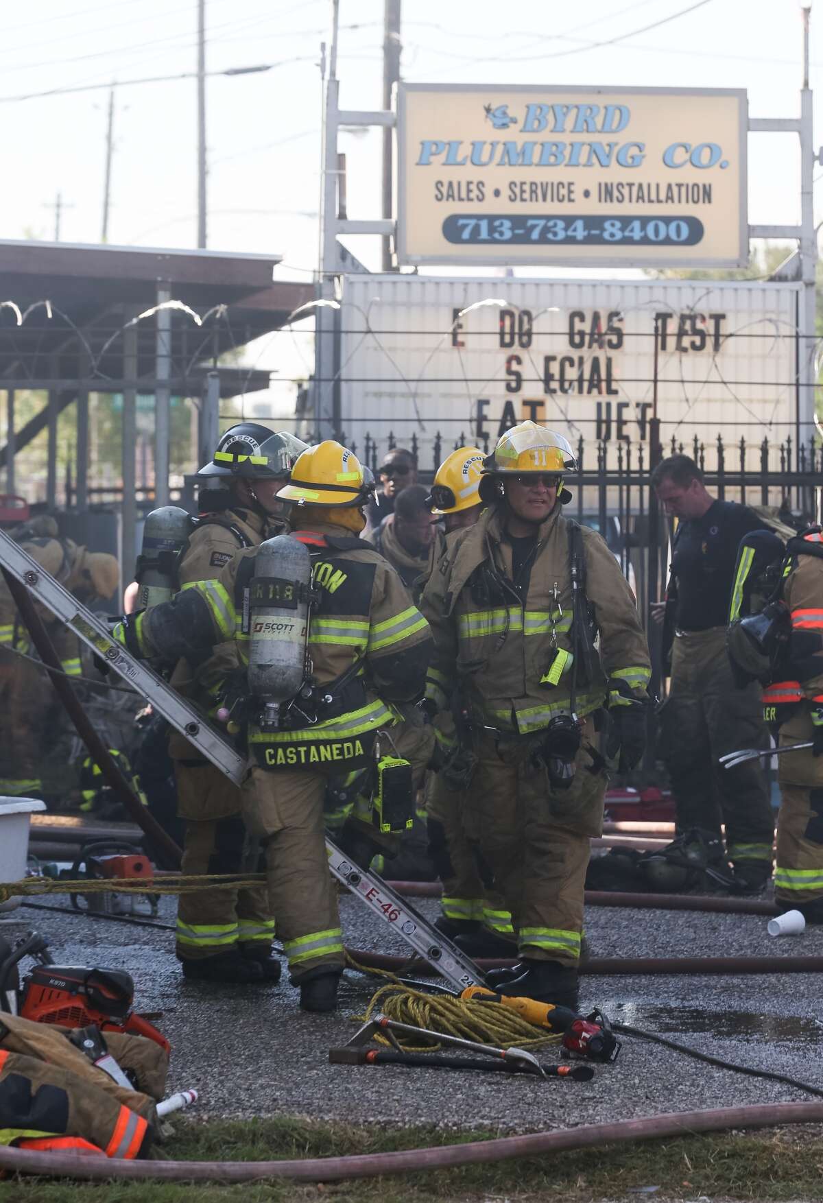Family, friends mourn Sunnyside plumber who died in fire at his business