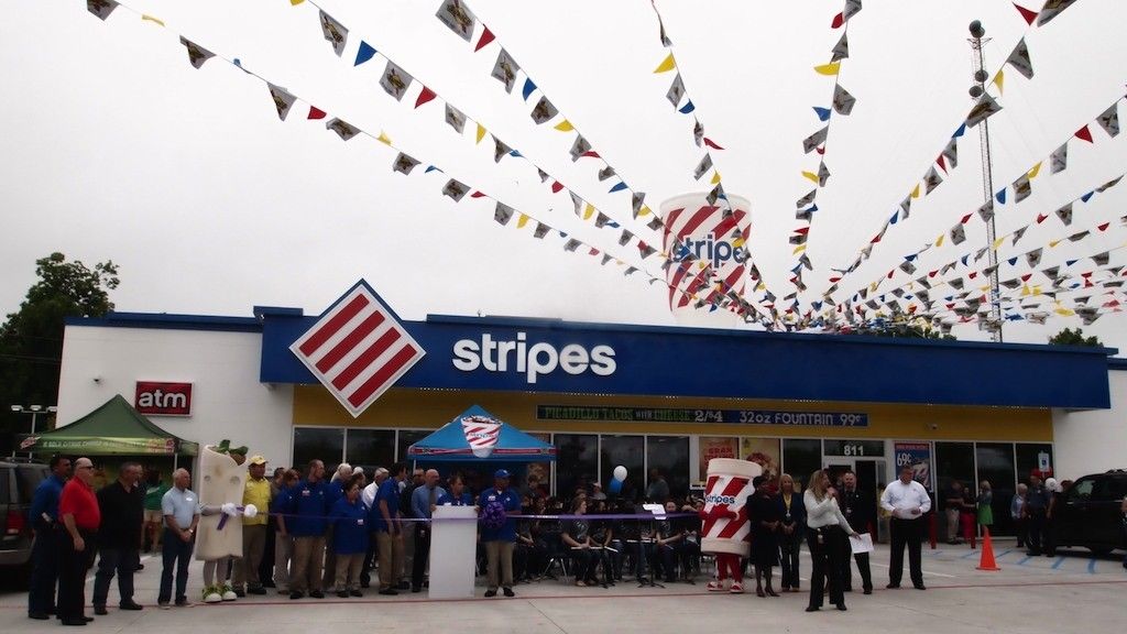 Stripes opens new convenience store in Dayton