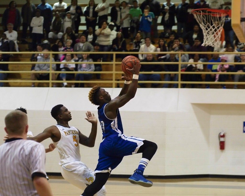 Shepherd Pirates win at Liberty, 66-60