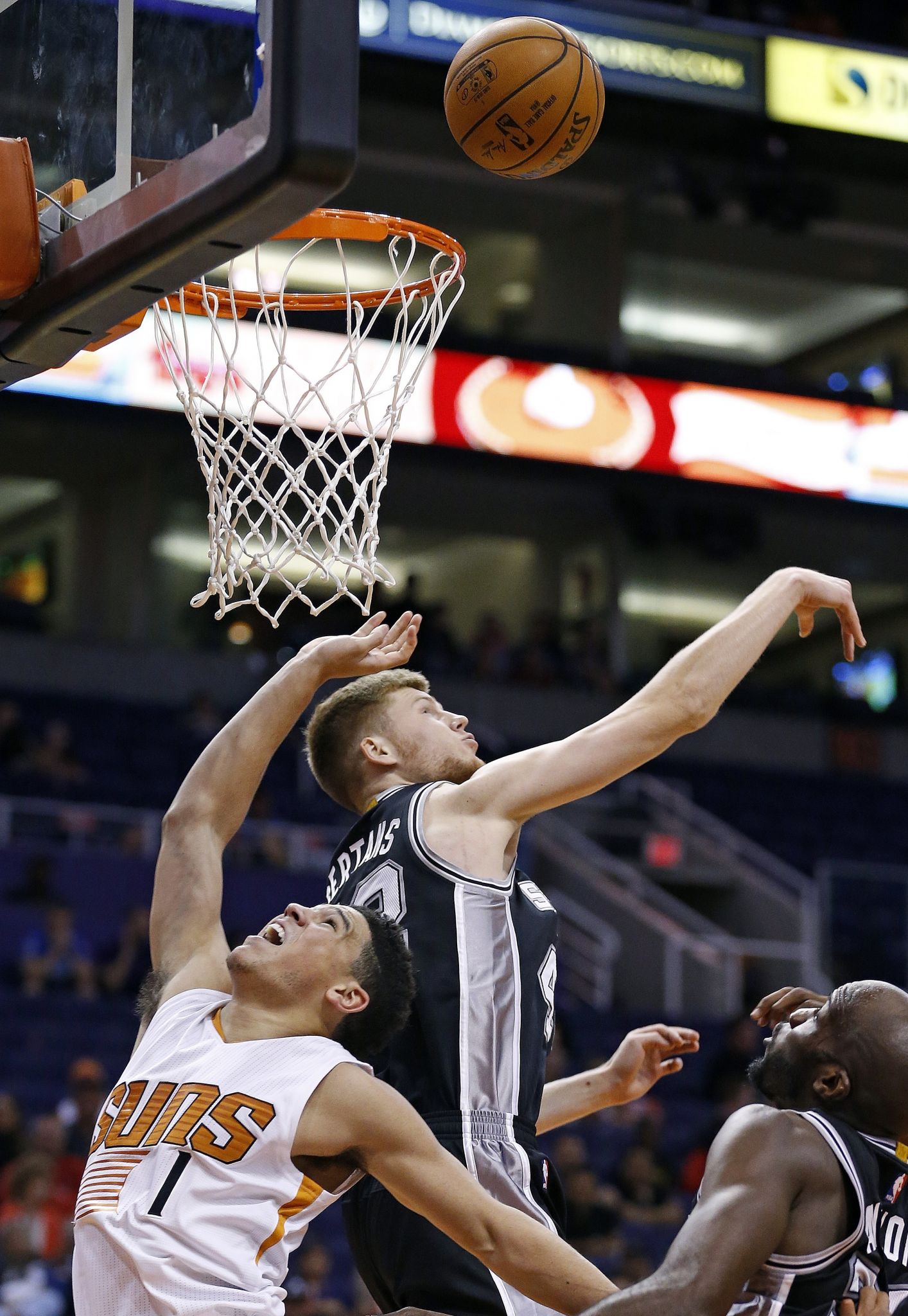 Early returns of Spurs’ Bertans are high