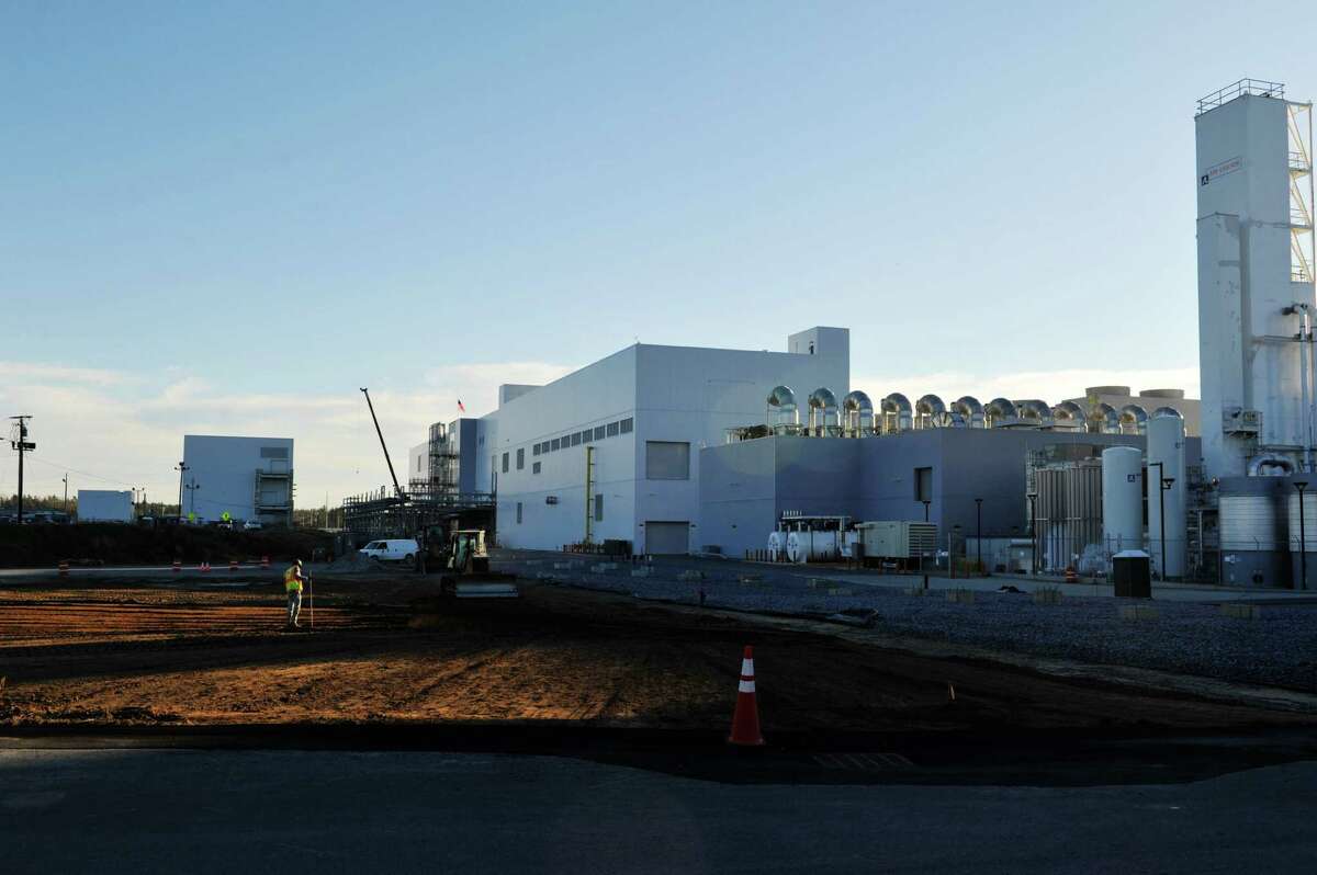 GlobalFoundries, tool maker, say Fab 8 worker was sick before lawsuit