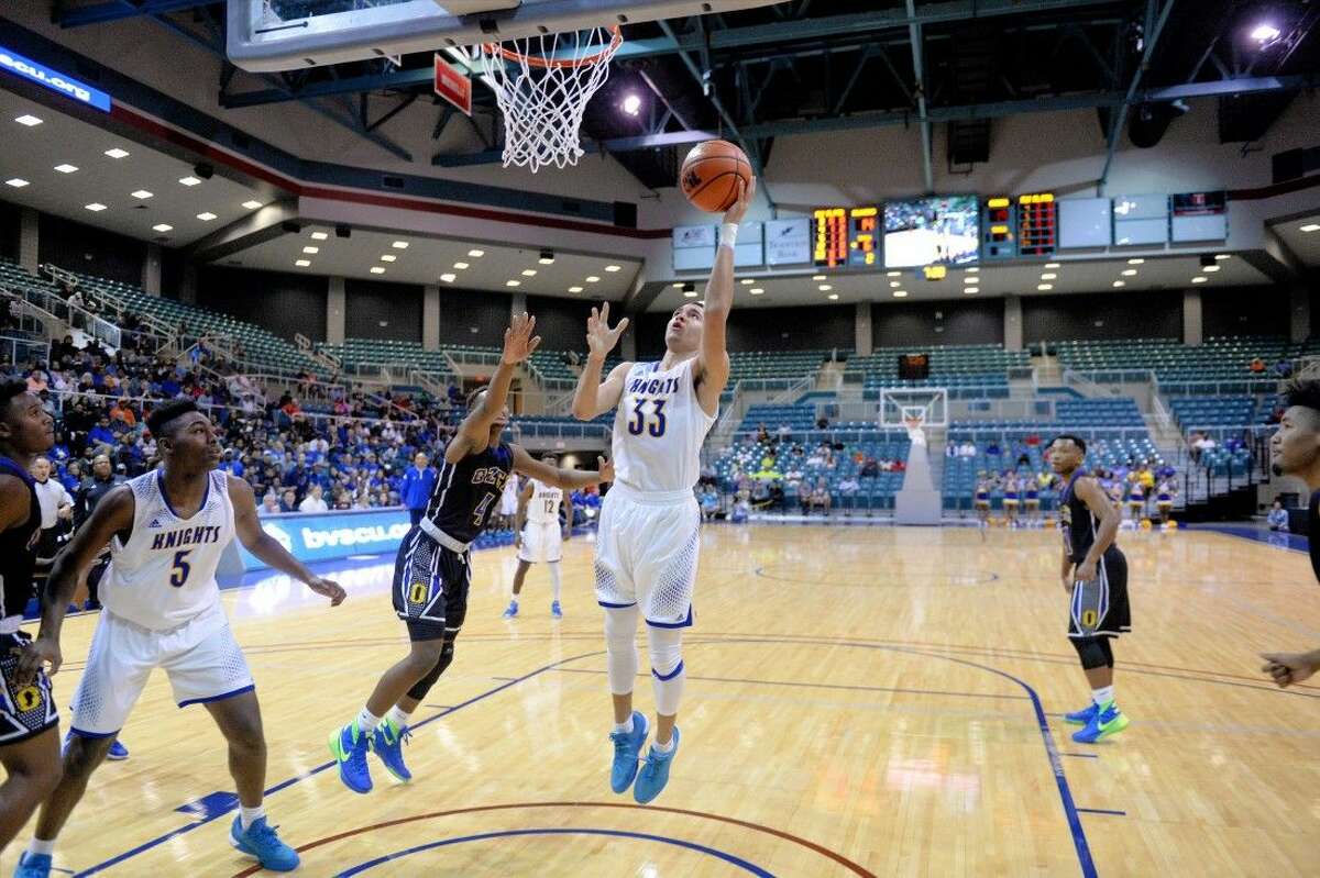 Elkins eager for long-awaited state basketball tournament