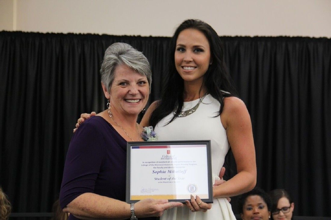 Outstanding COM nursing graduates honored