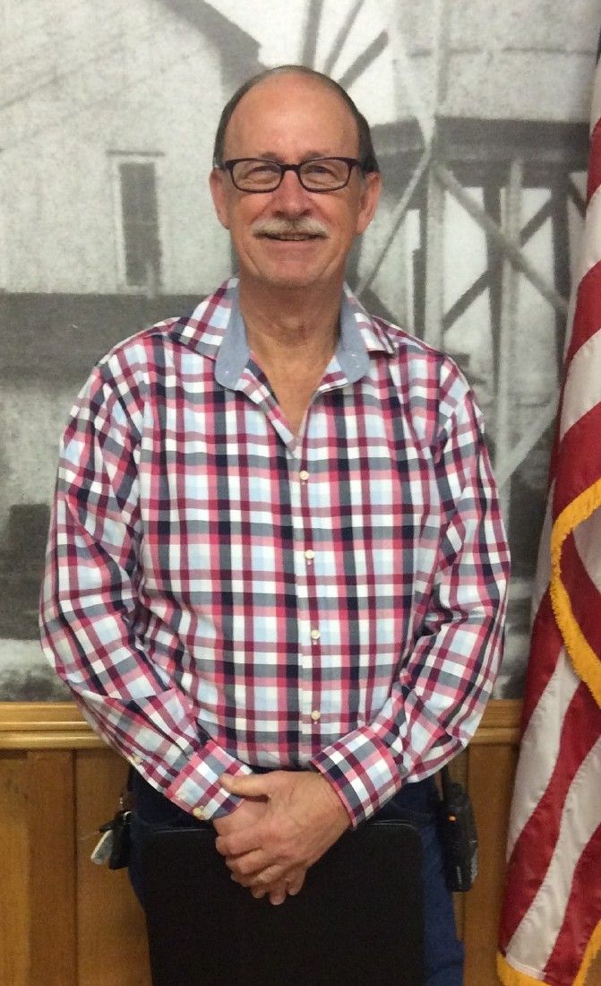 Longtime Dayton fire chief presents program to historians about DVFD