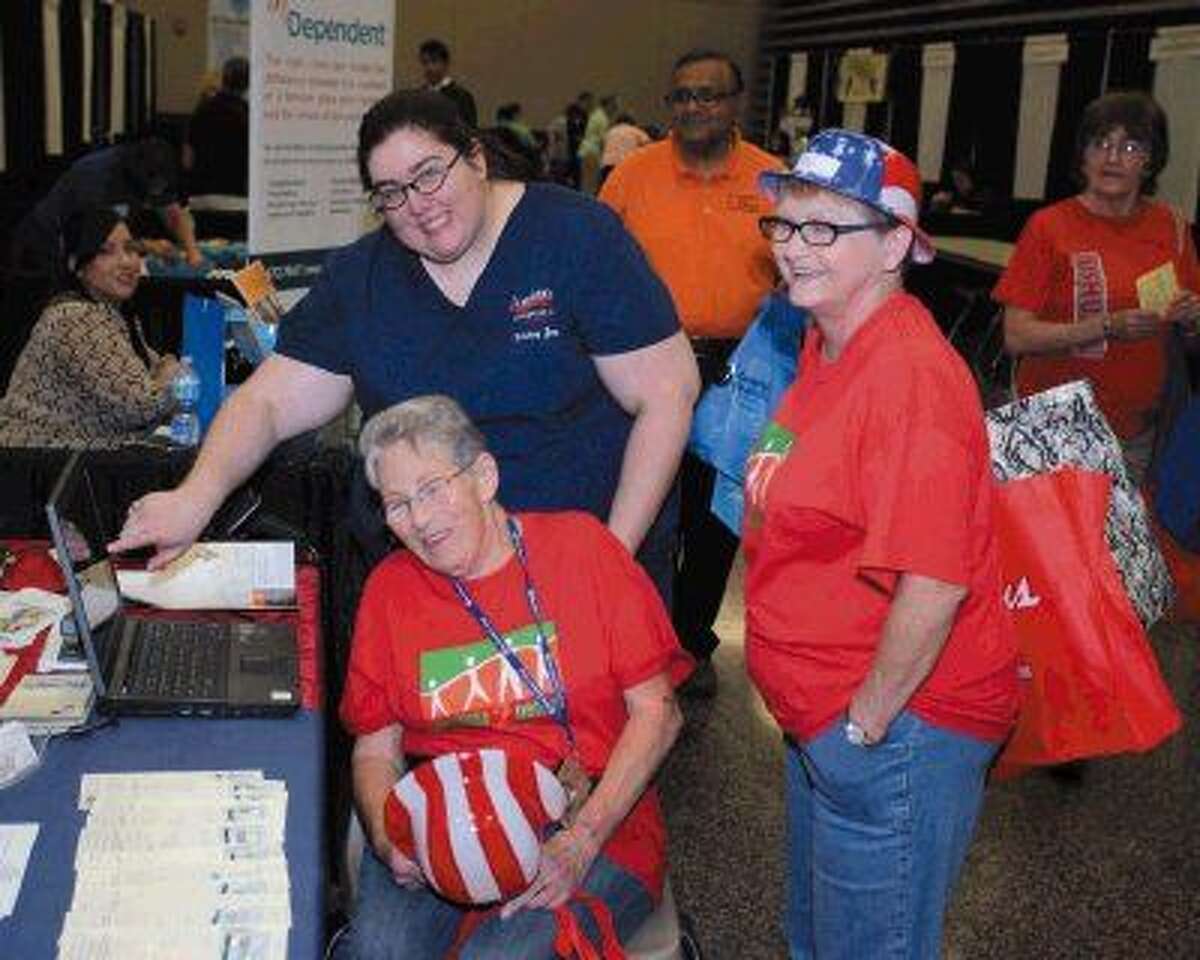 Senior Expo draws crowd to Pasadena Convention Center