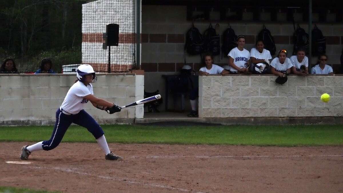Dayton Lady Broncos win, 9-2, over King but fall by 2-1 at Barbers Hill