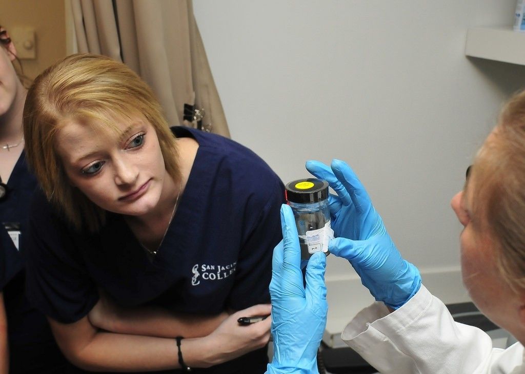 Tour of Lions Eye Bank reveals the heartfelt process of eye tissue donation