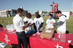 Area middle school students launch rockets at HCC