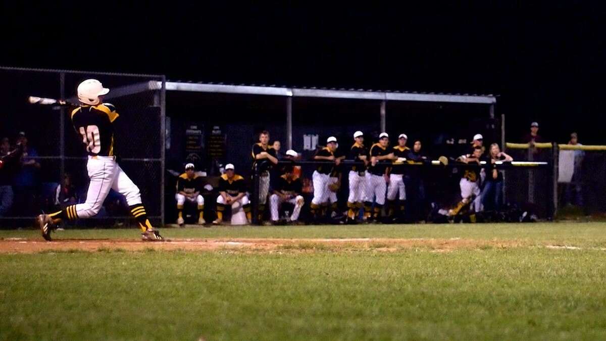 Liberty Panthers slug out a 6-5 win over Splendora