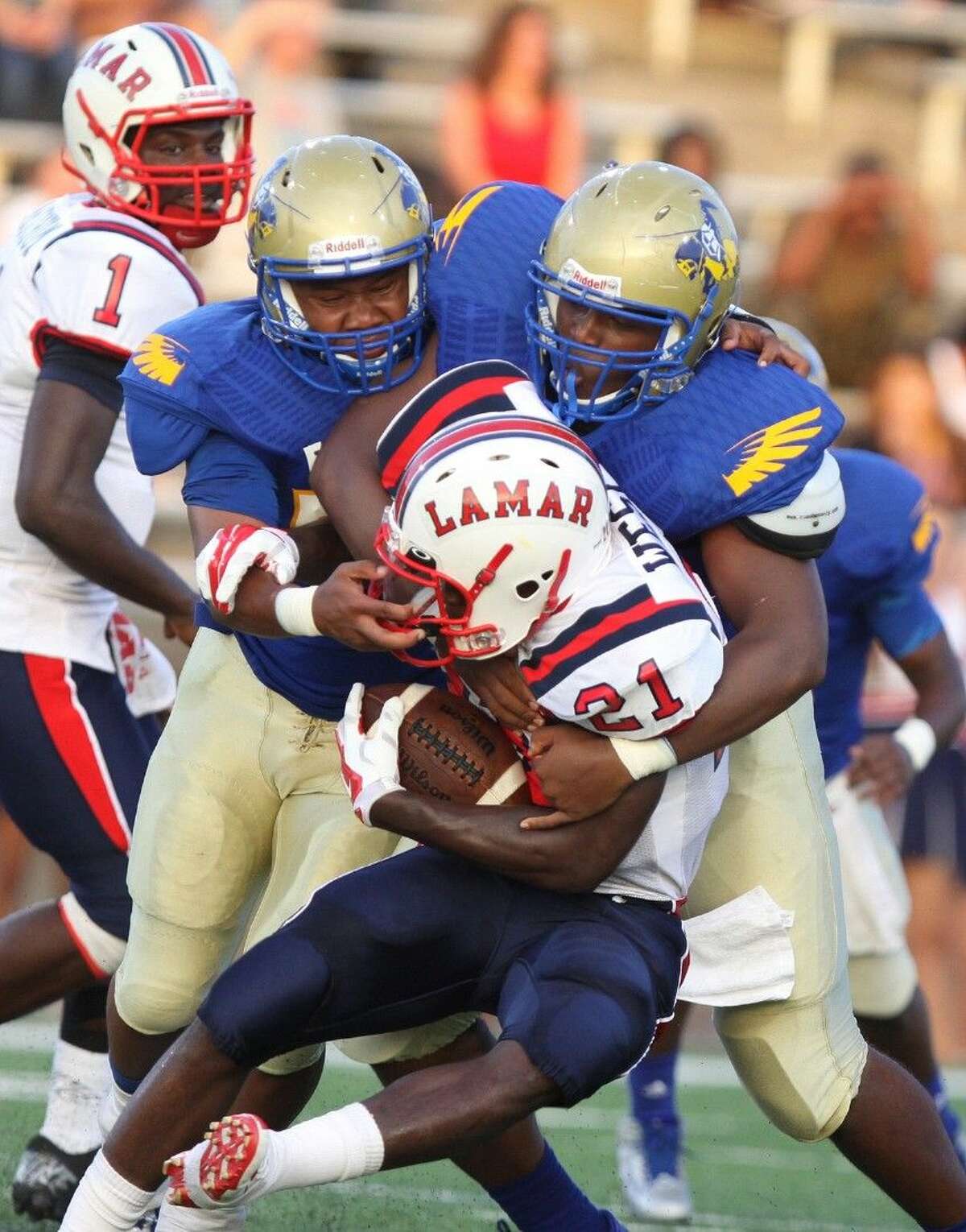 Elkins turning heads after upending Lamar