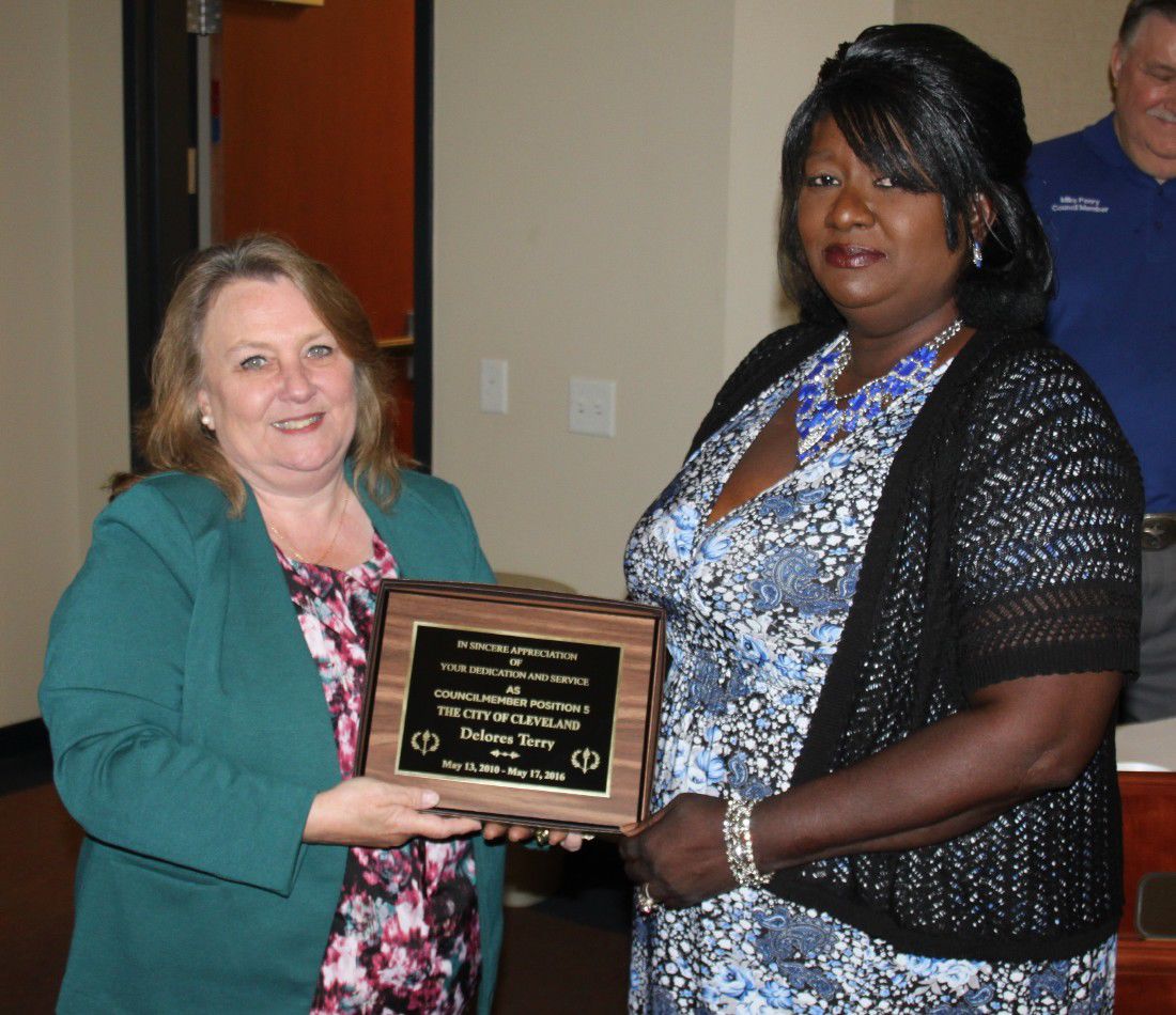 Newly-elected Cleveland City Council members take office