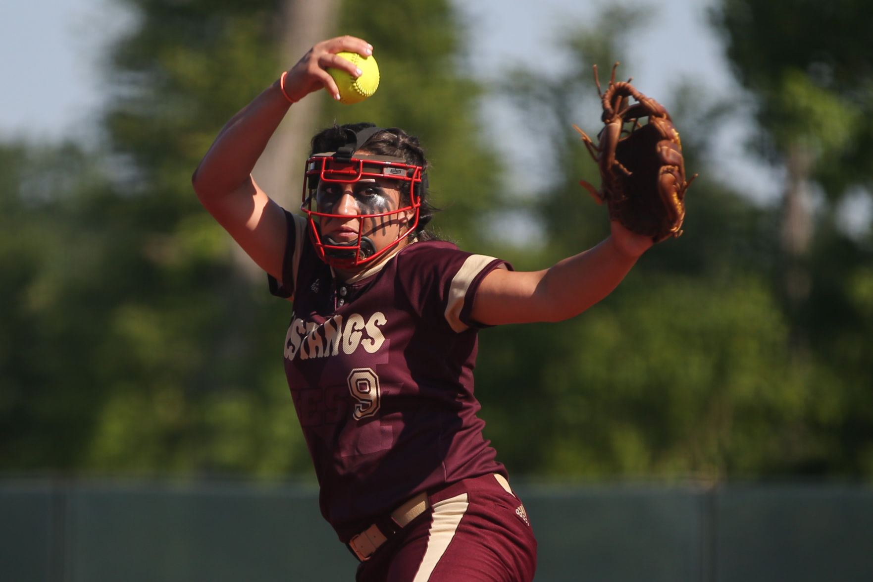 SOFTBALL: Magnolia West sweeps Barbers Hill, punches ticket to Region ...