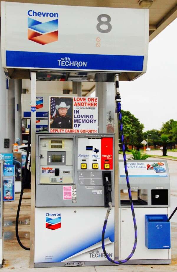 Gas station loses sales after tragedy - Houston Chronicle
