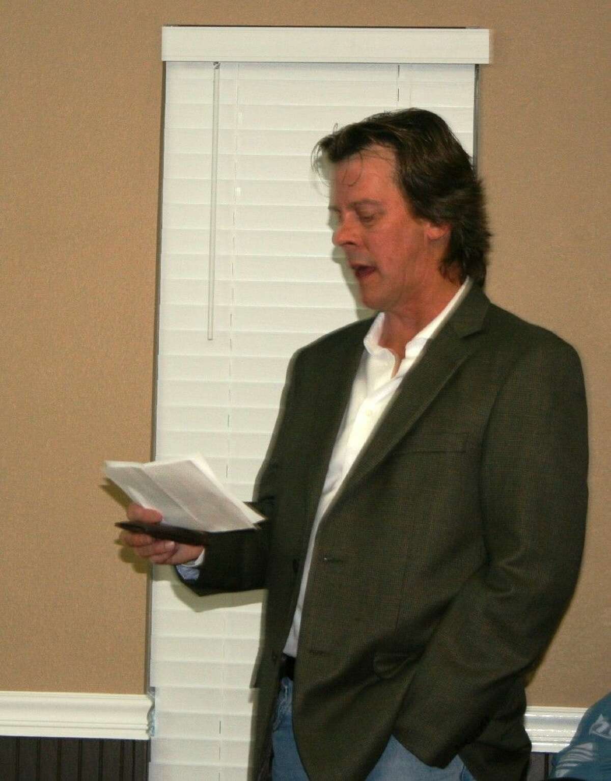 City council hopefuls debate the issues in Roman Forest