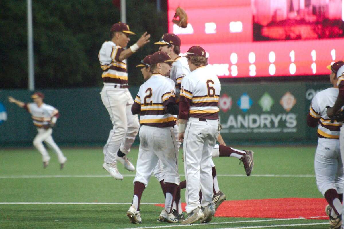Top-ranked Deer Park baseball team advances