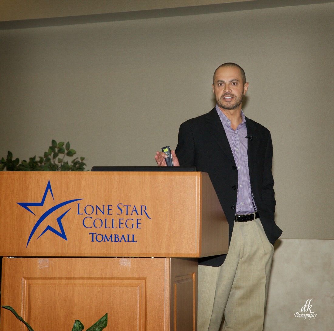 Tomball Regional Medical Center performs the first robotic surgery in ...