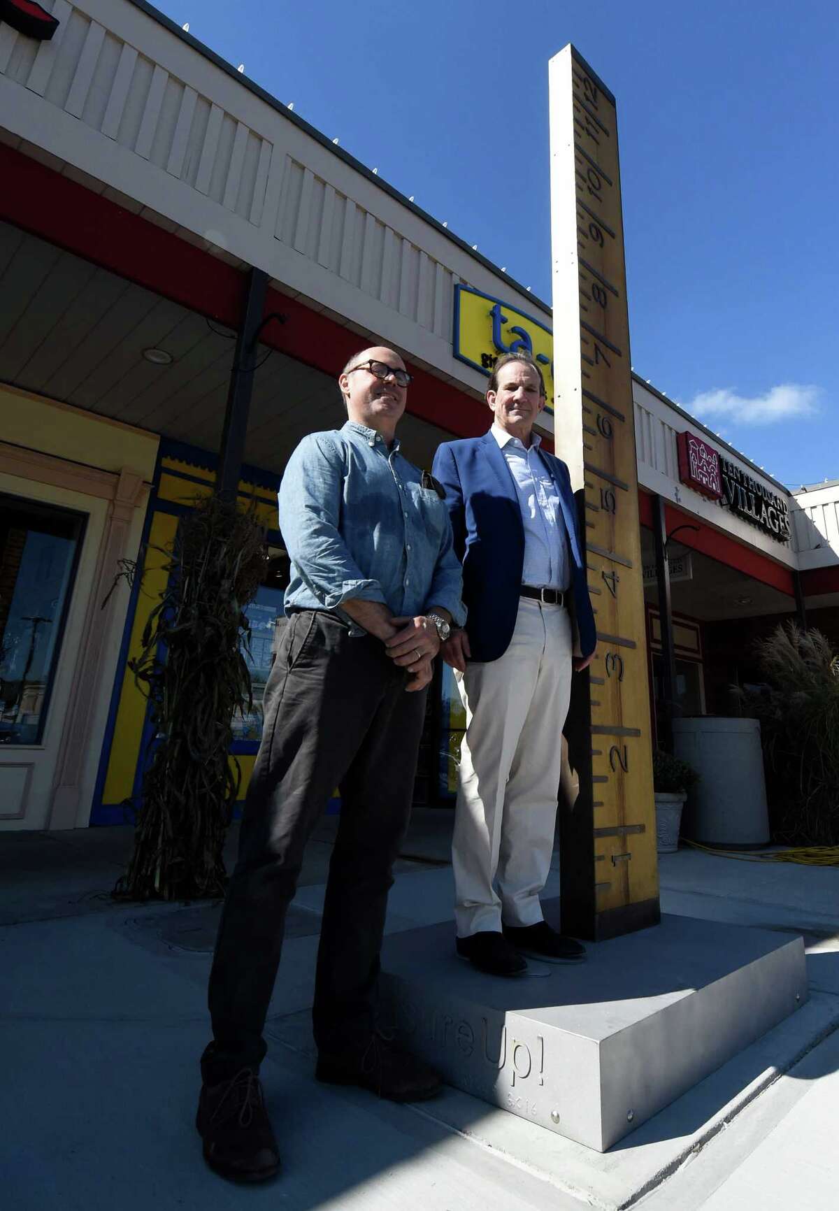 Photos: Stuyvesant Plaza unveils new sculpture