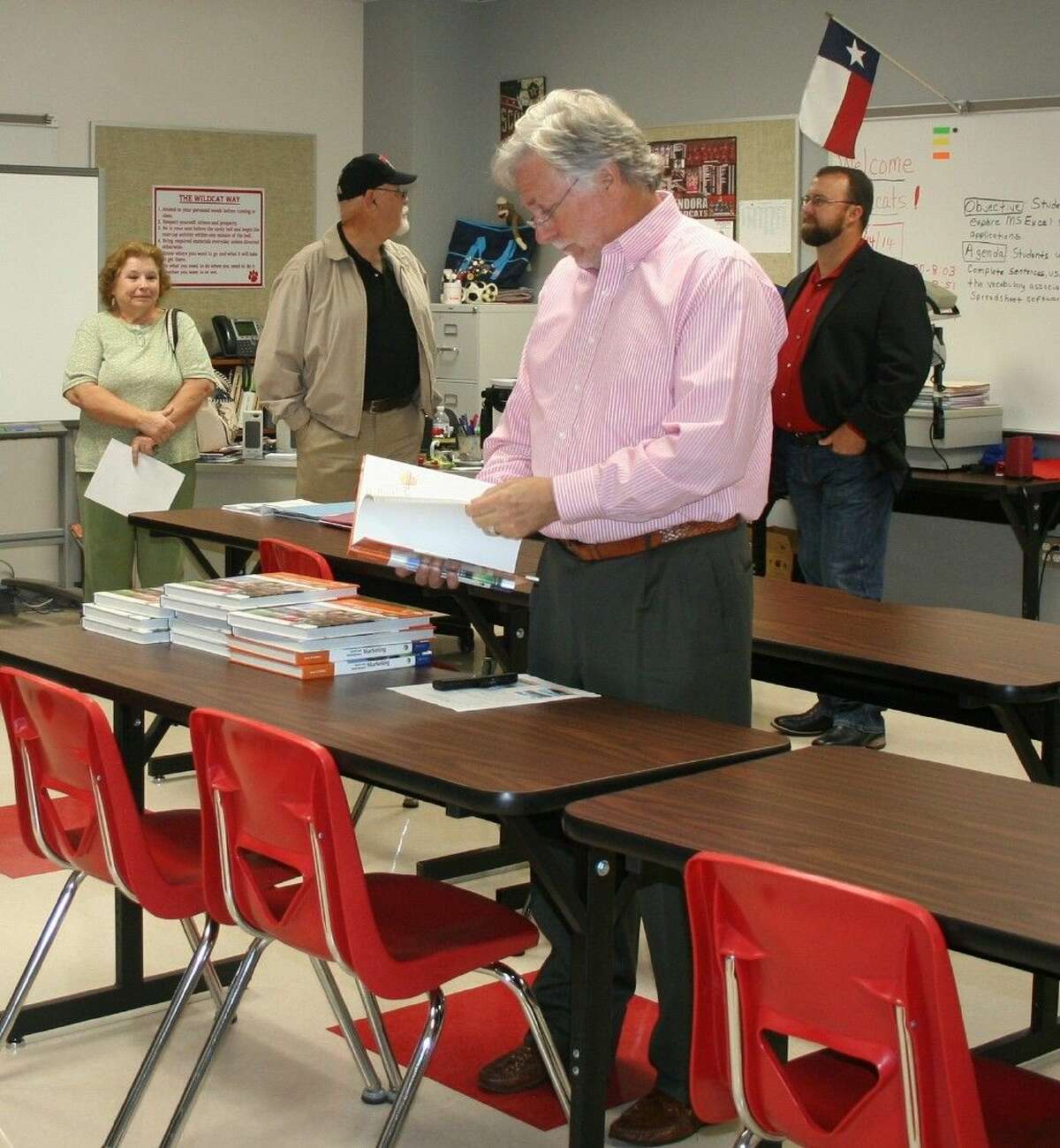 Splendora ISD hosts tour of new facilities for community and staff