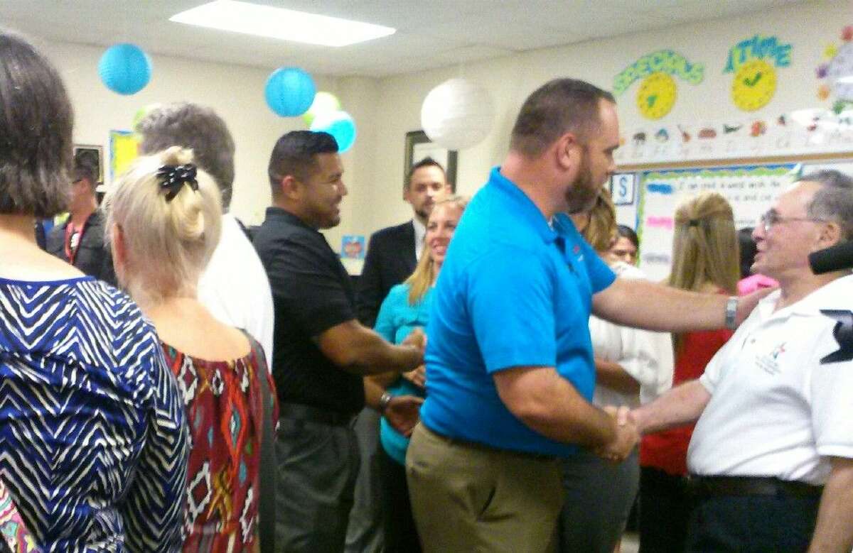 New Caney ISD hosts Literacy Academy Classroom Libraries ribbon cutting