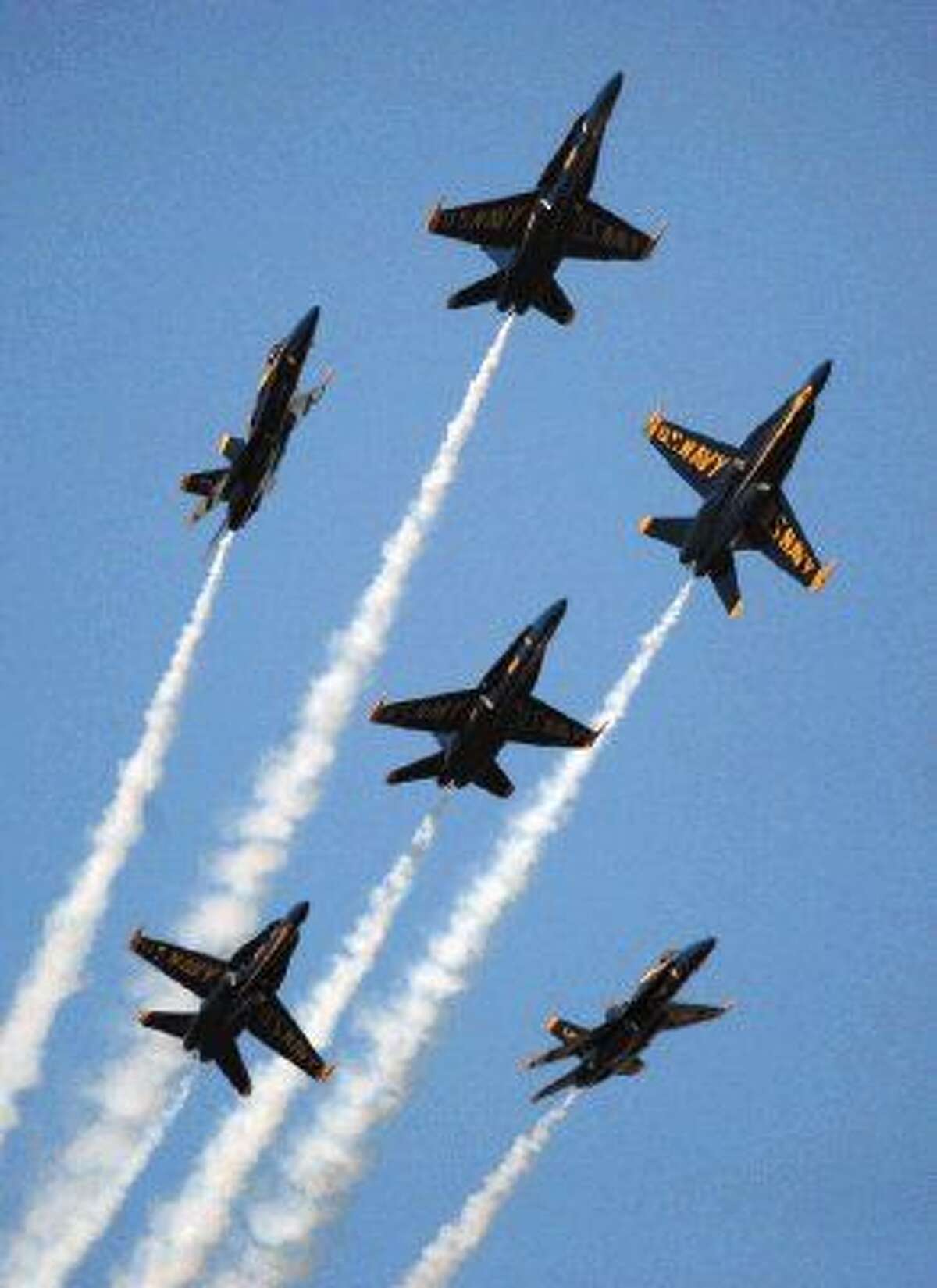 Beloved Blue Angels return to Ellington Airport for Wings Over Houston