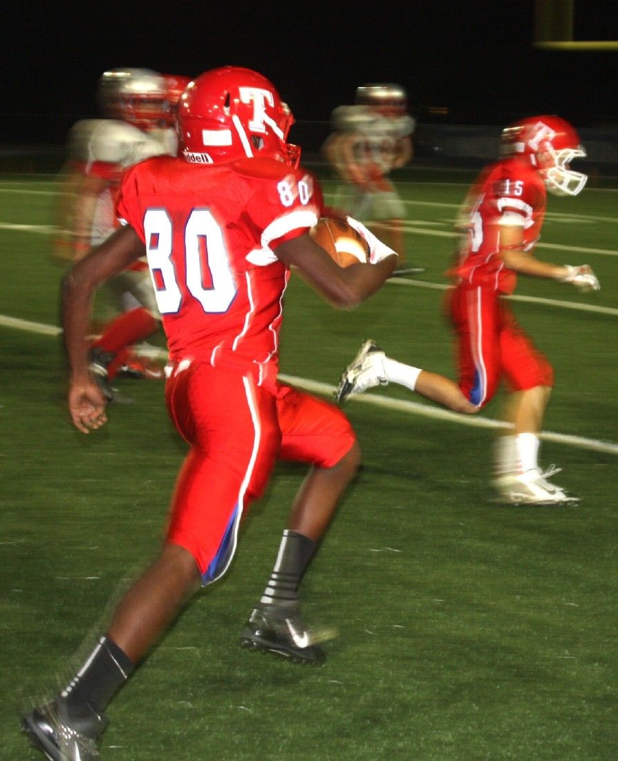 Thompson tears up Bondy for 8A football crown