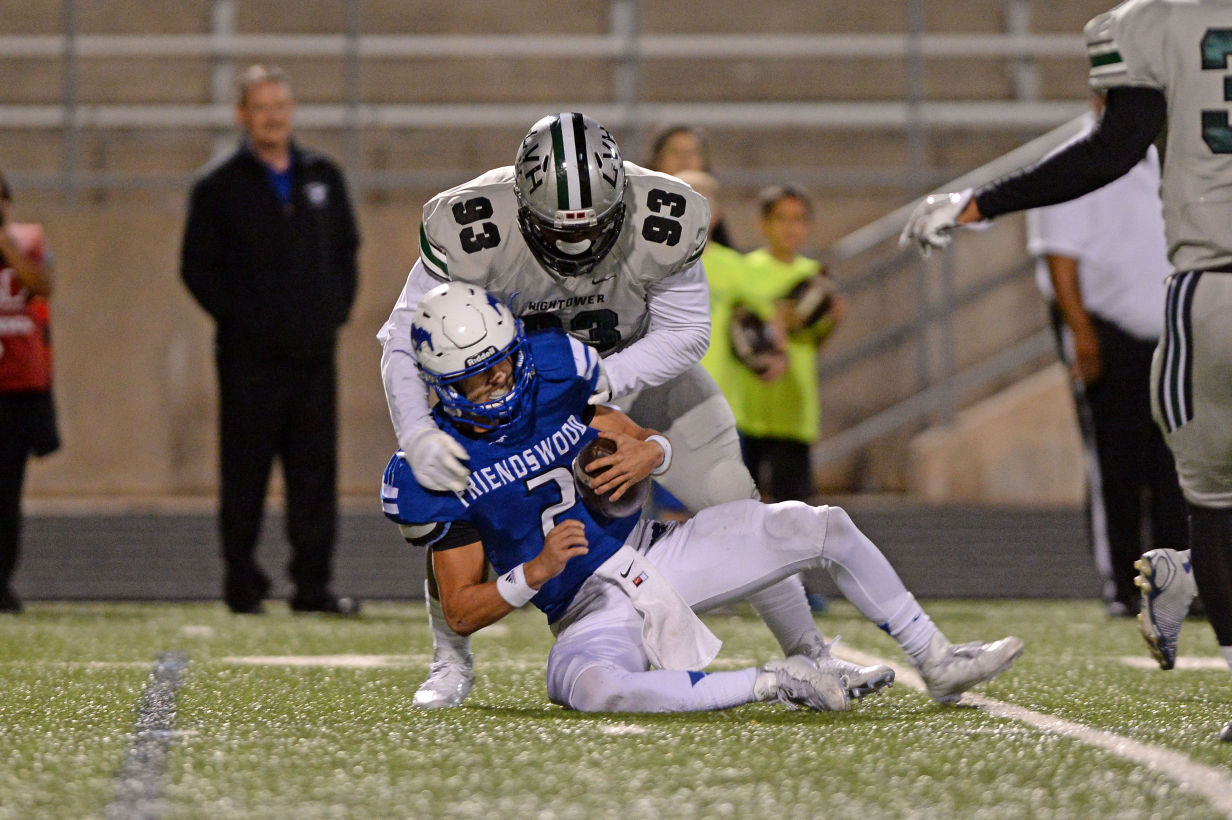 Page, Friendswood end perfect season for Hightower football