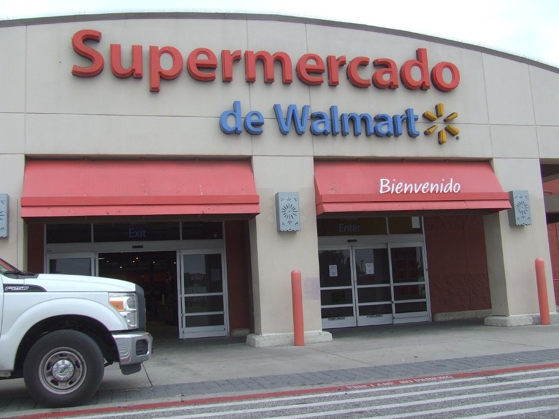 Supermercado de Walmart on Long Point closes